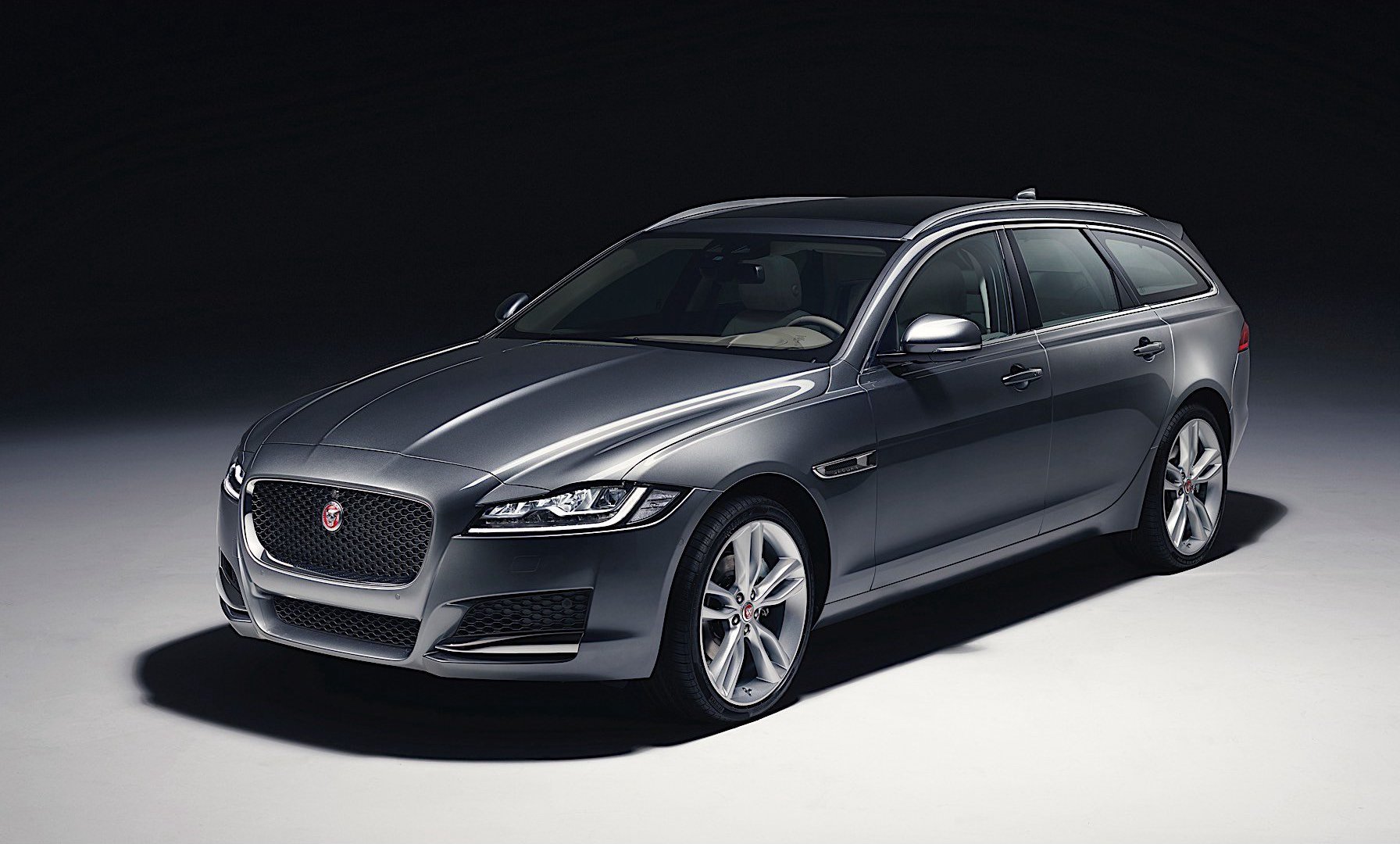 Jaguar XF Sportbrake (X260) Station Wagon (2015-2020) | Specifications ...