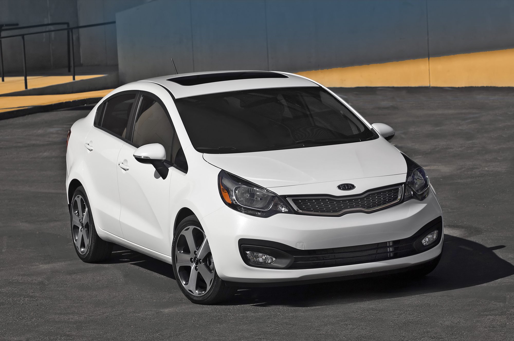 Kia Rio 3 (UB) Sedan (2011-2015) | Specifications, Reviews, Price ...