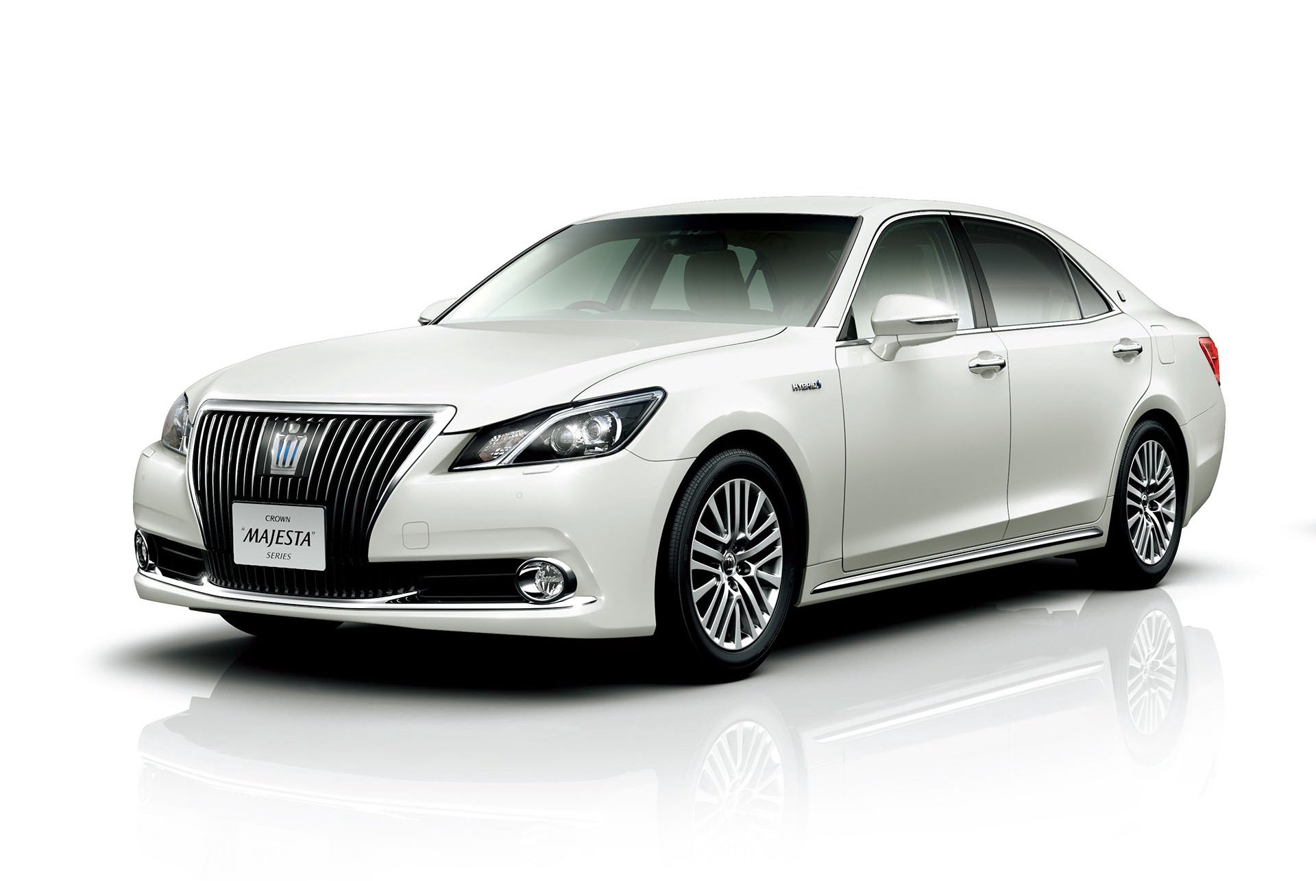 Toyota Crown Majesta 6 (S210) Sedan (2013-2018) | Specifications ...