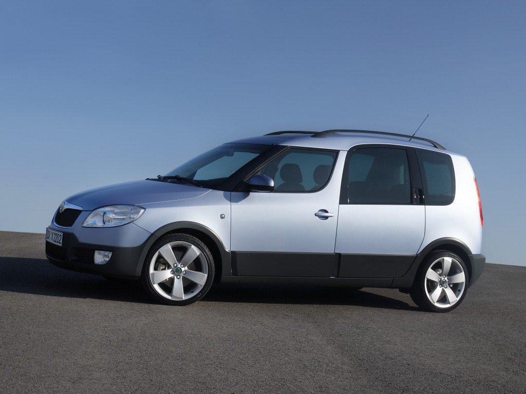 Skoda Roomster (5J) Minivan (2006-2015) | Specifications, Reviews ...