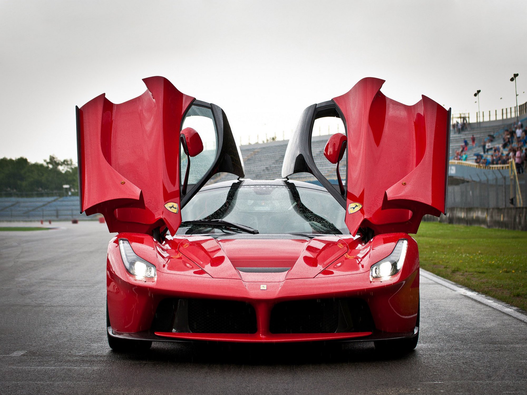 Ferrari LaFerrari (F150) Sports Car (2013-2017) | Specifications ...