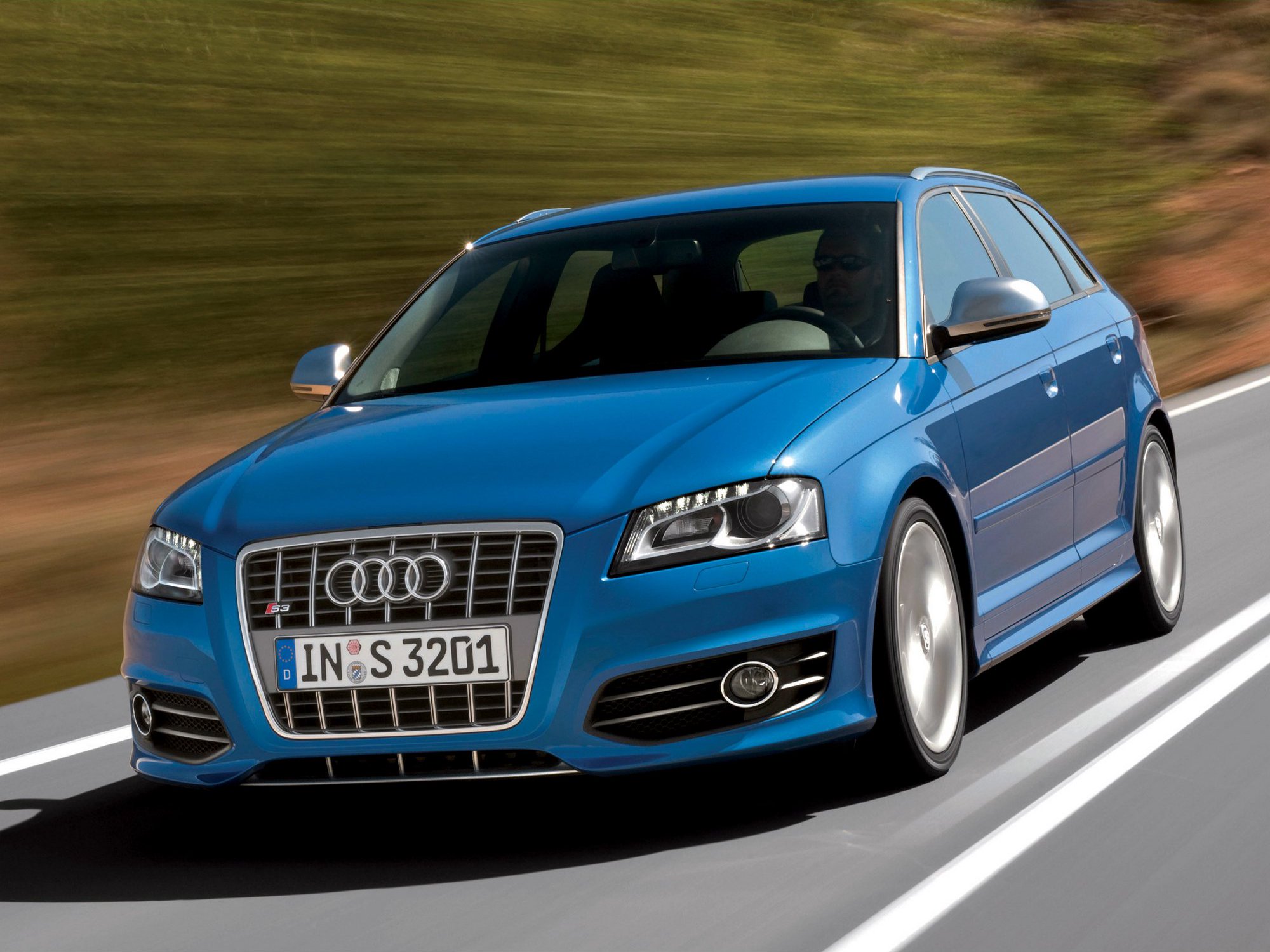 Audi S3 Sportback (8PA) Hatchback (2008-2012) | Specifications, Reviews ...
