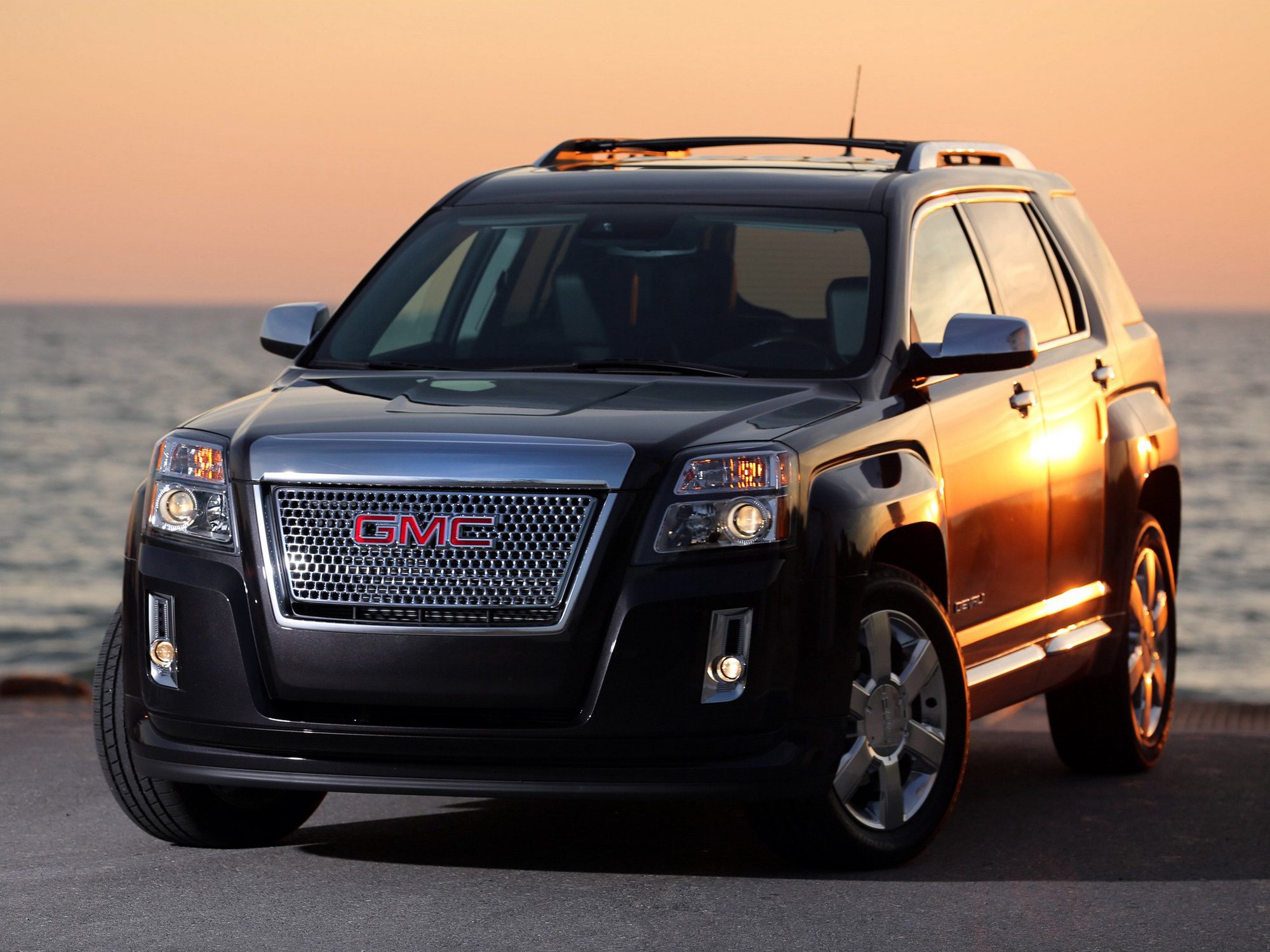 GMC Terrain Crossover (2010-2017) | Specifications, Reviews, Price ...