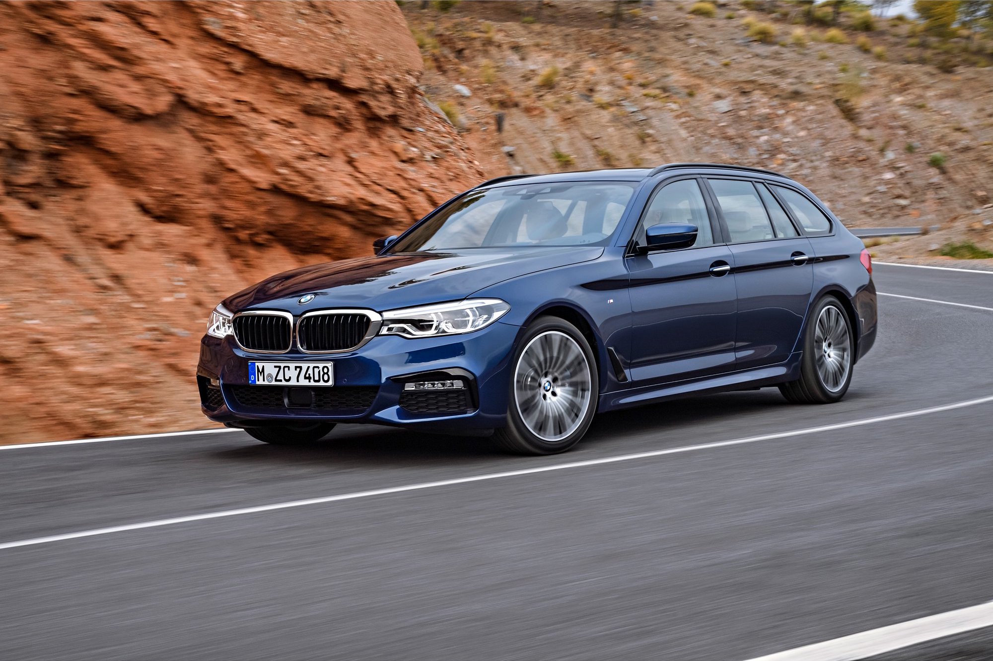 BMW 5 Series Touring G31 Station Wagon (2017-2020) | Specifications ...