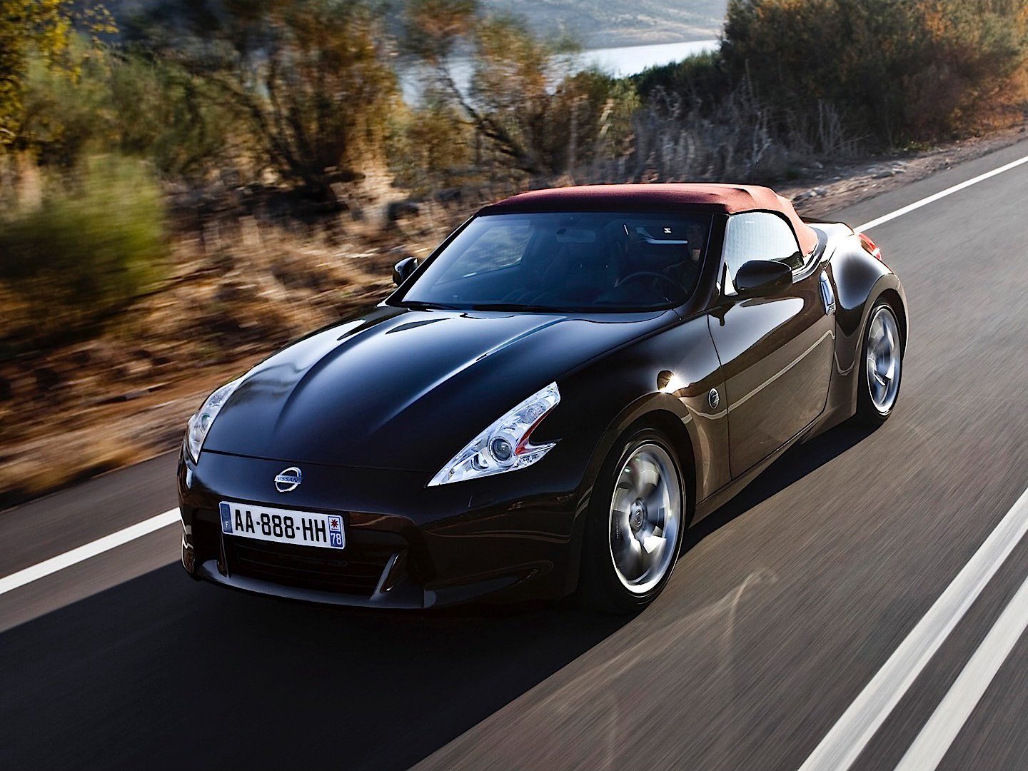 Nissan 370Z Roadster (Z34) Convertible (2009-2019) | Specifications ...