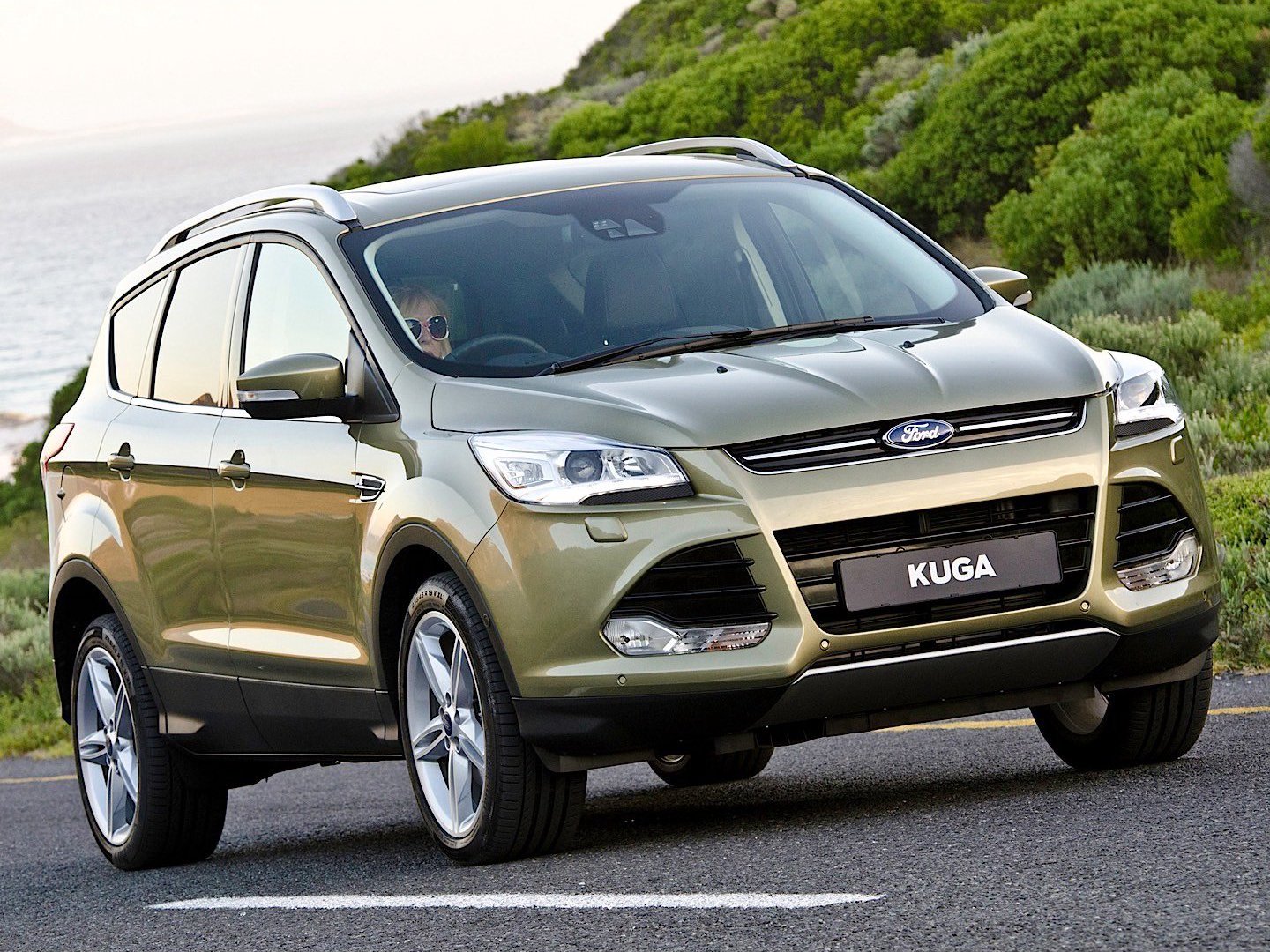 Ford Kuga 2 / Escape 3 (C520) Crossover (2012-2019) | Specifications ...